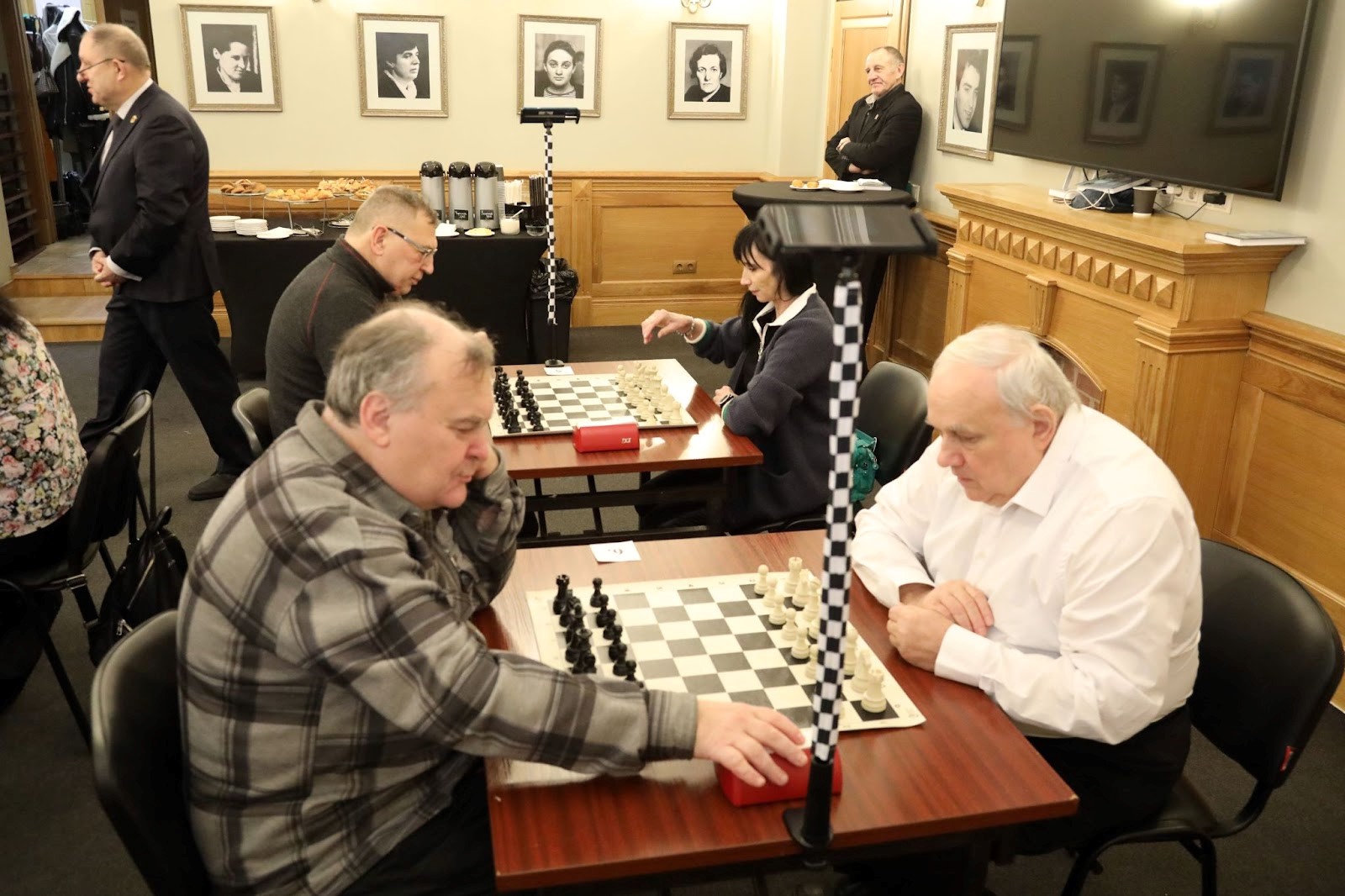 Ian Nepomniachtchi, Daniil Dubov, Alexander Grischuk, and other chess ...